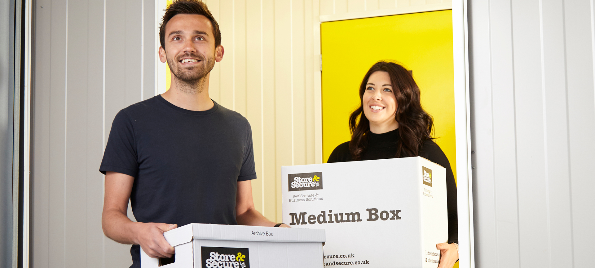 3 Tips For Using Self Storage Units While Travelling | Store & Secure